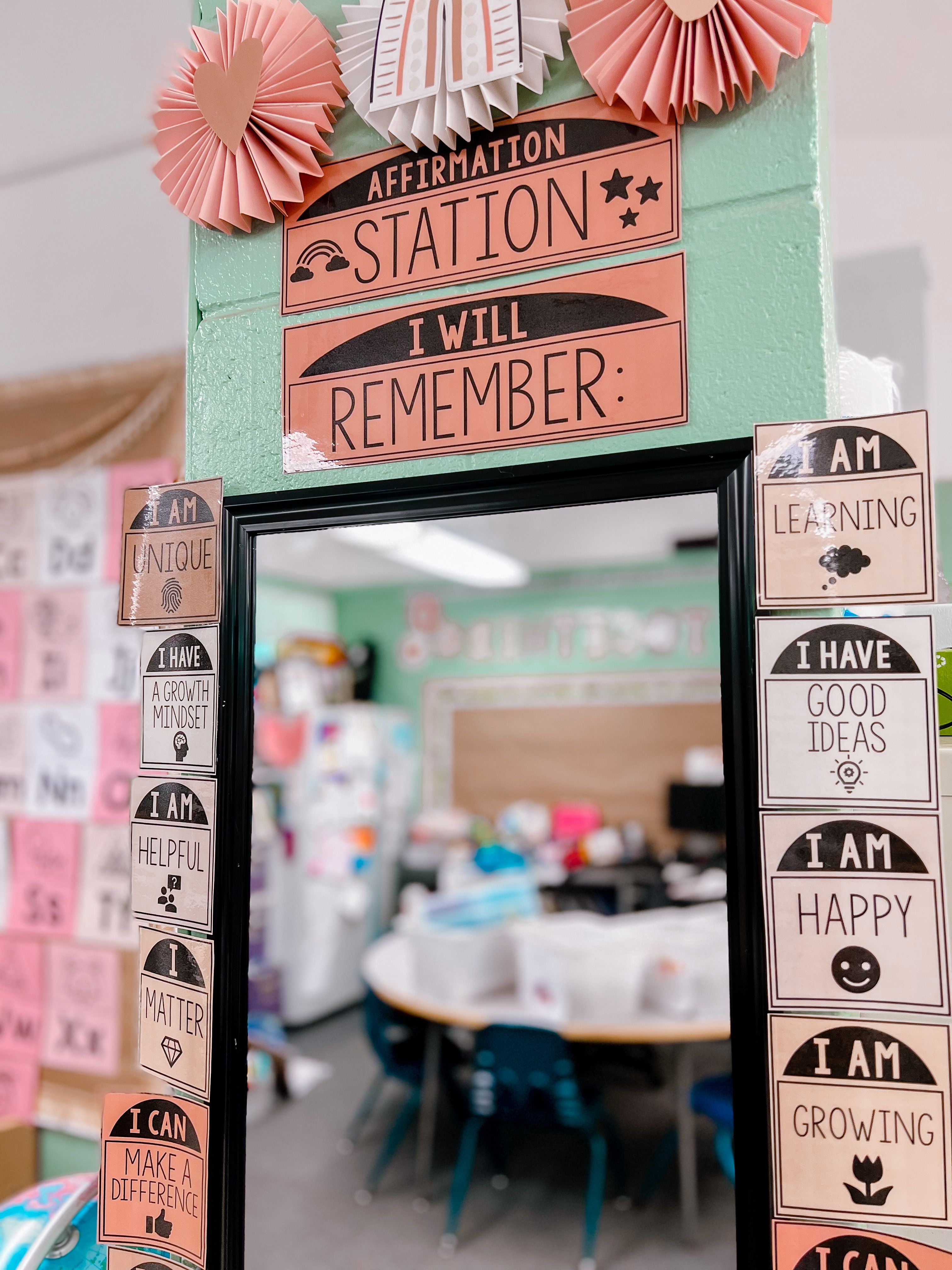 Back to School Bulletin Board ideas - Lucky Little Learners