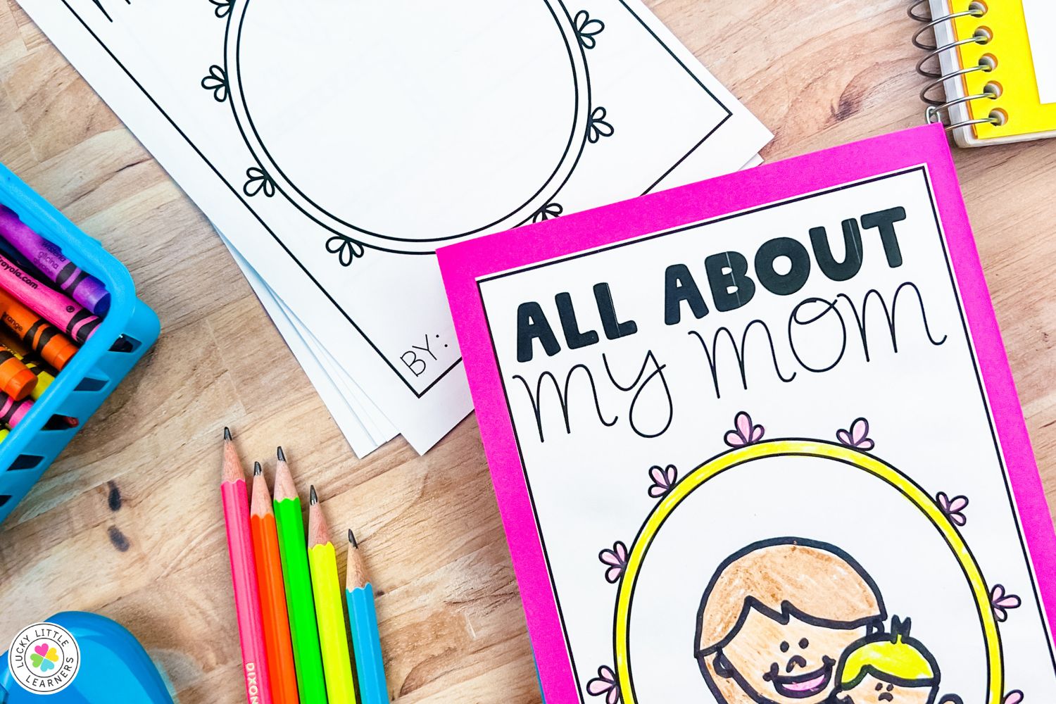 Easy Mother's Day Books to Make at School - Lucky Little Learners